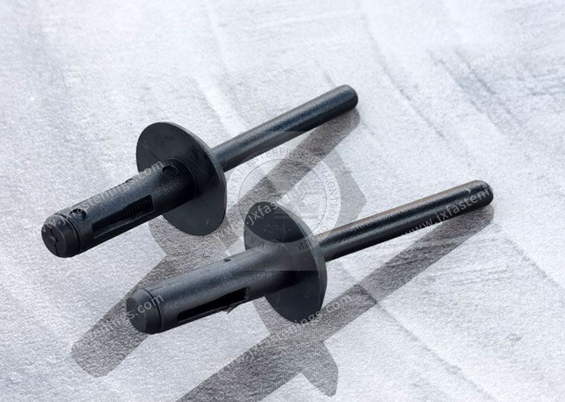 JX-13M01624 General Plastic Blind Rivets For Automotive Supplier